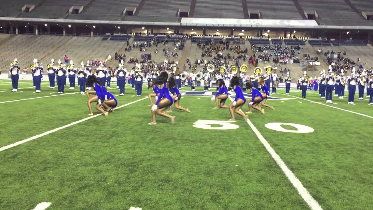 Mckinley High School Pantherettes fieldshow 2015-2 - YouTube