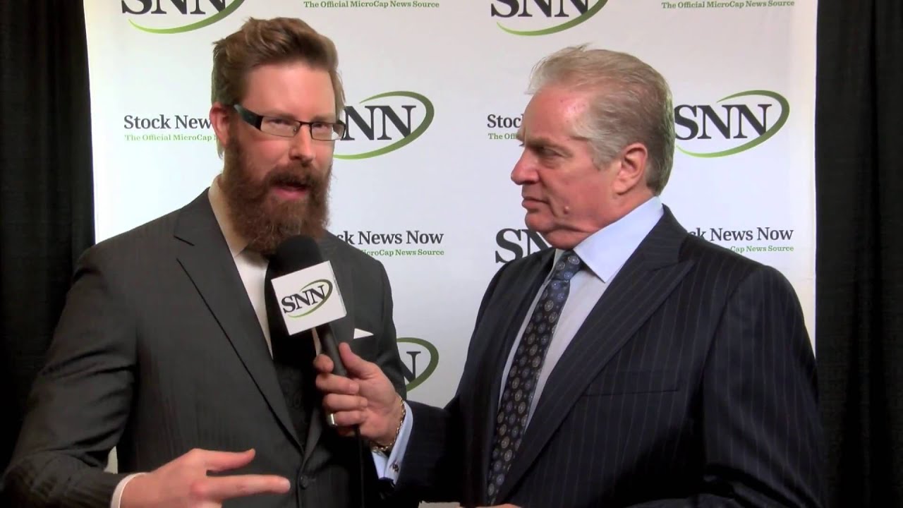SNNLive: Shelly Kraft Interviews Richard Whitehead - YouTube
