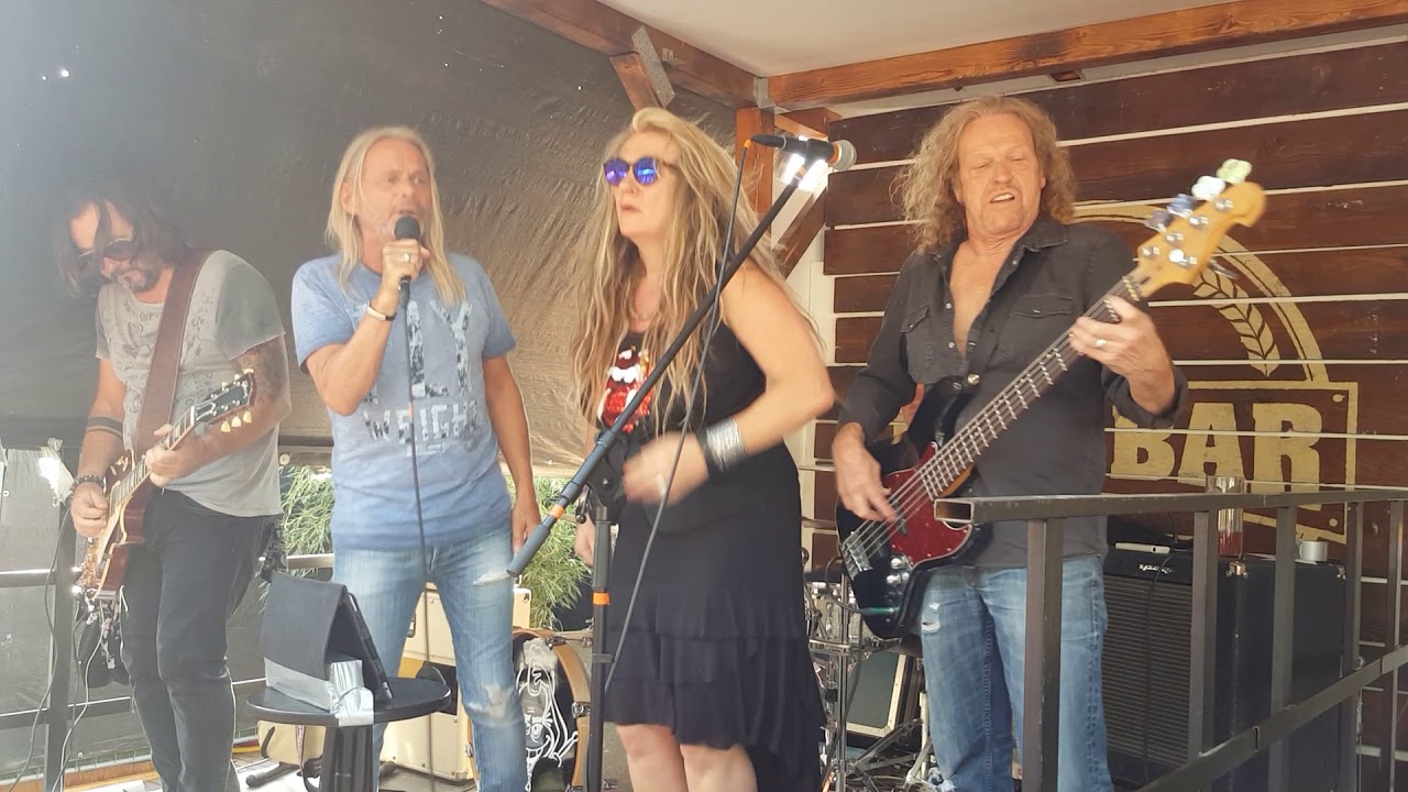 CLAUDIA CANE & FRIENDS + DAN LUCAS 02.07.2019 HELP in der Version von ...
