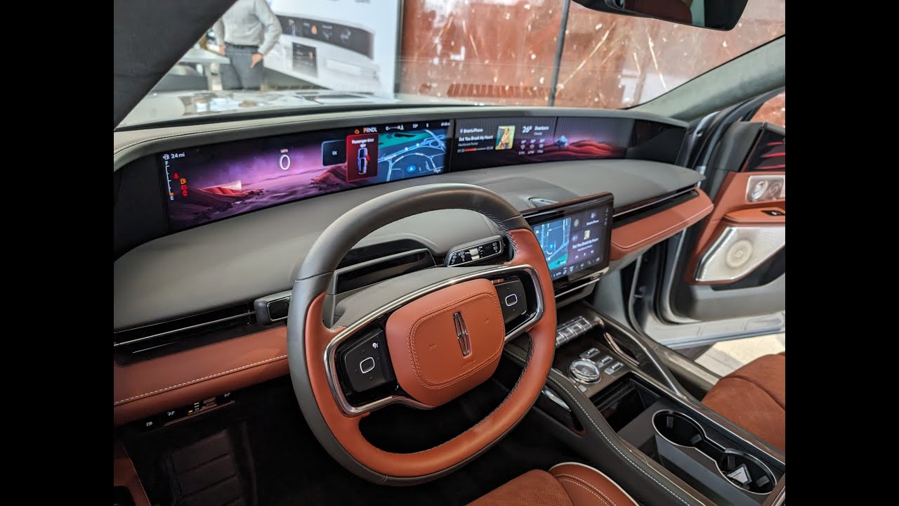 Demonstration of New Ford/Lincoln Digital Experience infotainment - YouTube