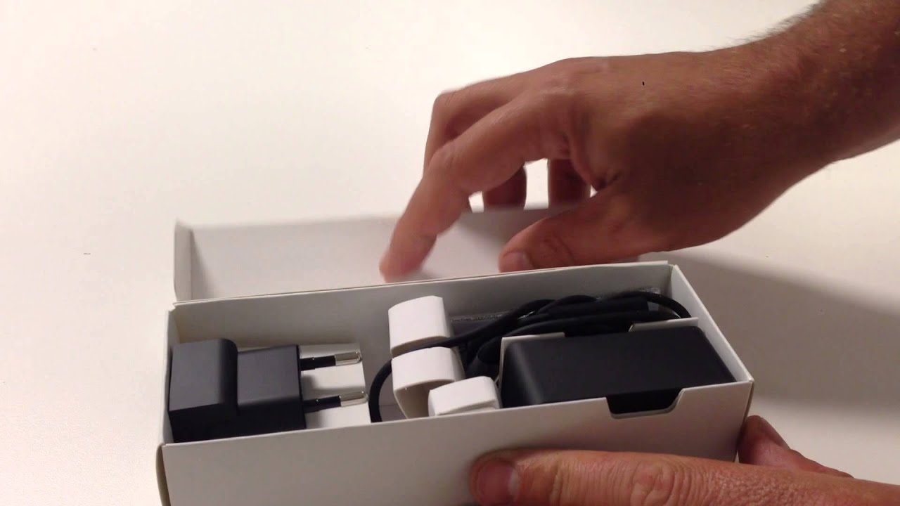 Unboxing - Microsoft Surface 2 Power Supply - YouTube