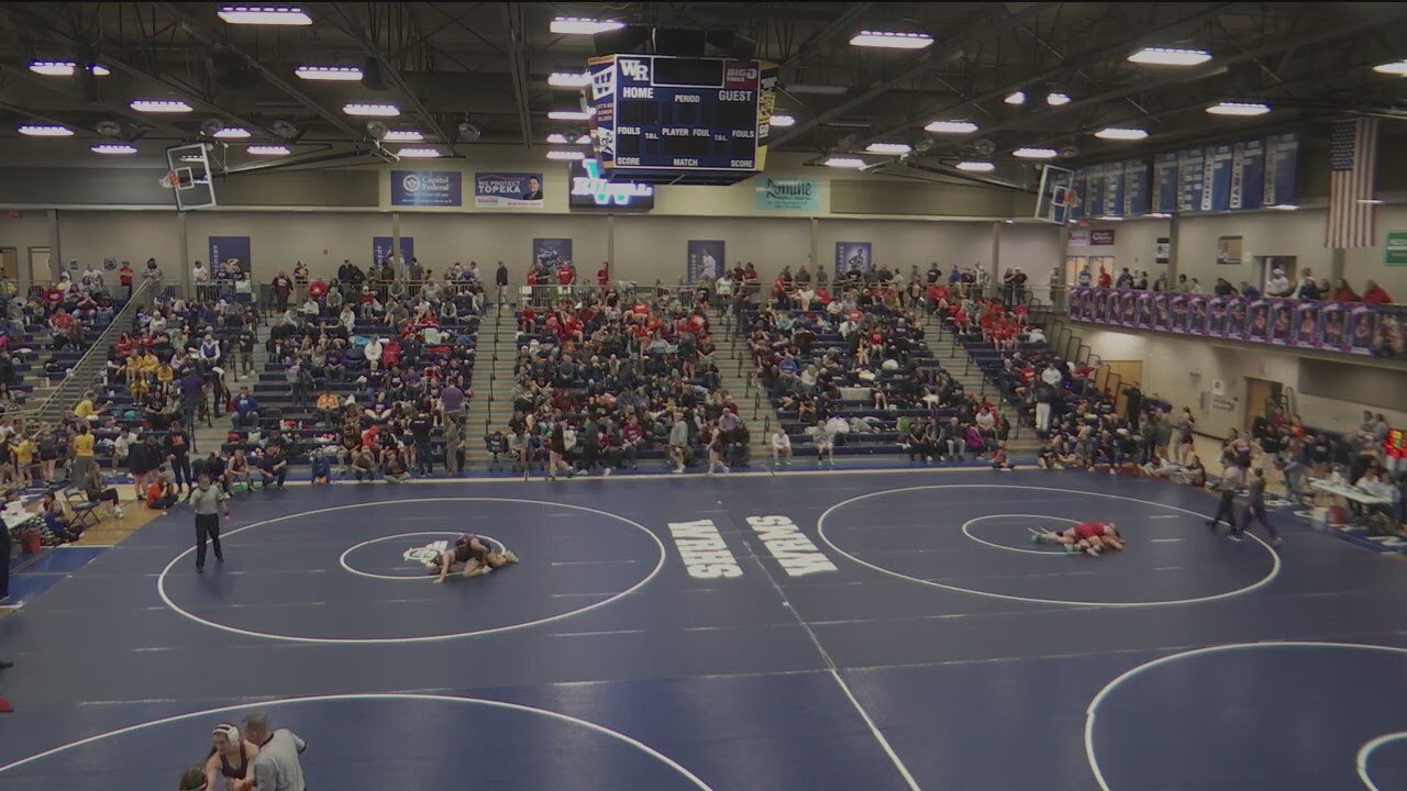 WRHS proving sport of wrestling isn't just for boys - YouTube