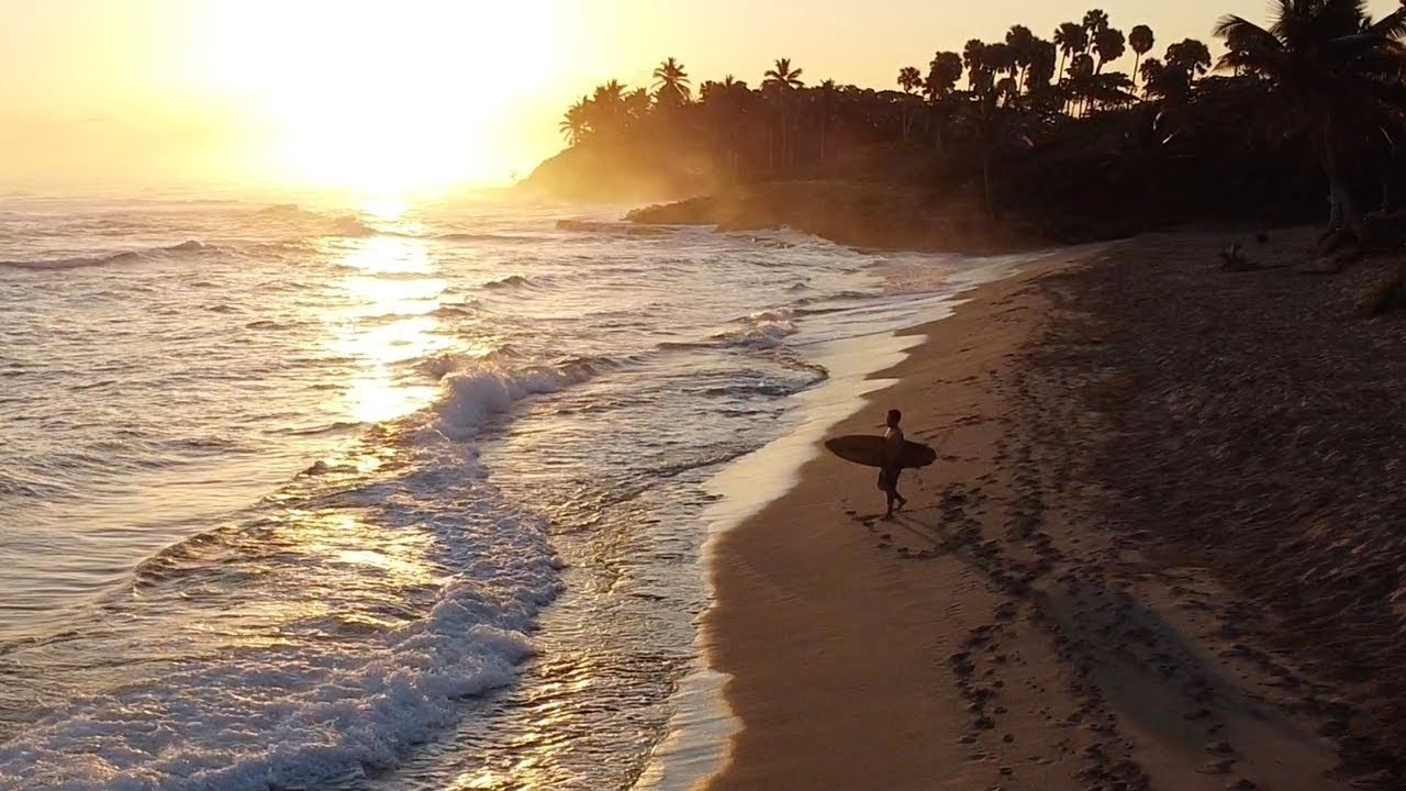Glassy Morning Surf at Coco Pipe | Playa Encuentro, Cabarete (Dominican ...