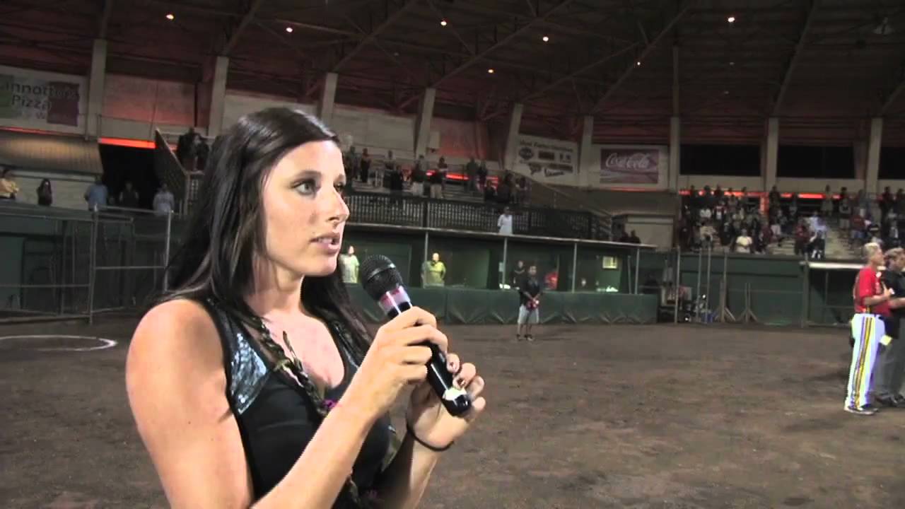 Katie Berry sings "God Bless America" 08/17/10 Na Koa Ikaika Maui ...
