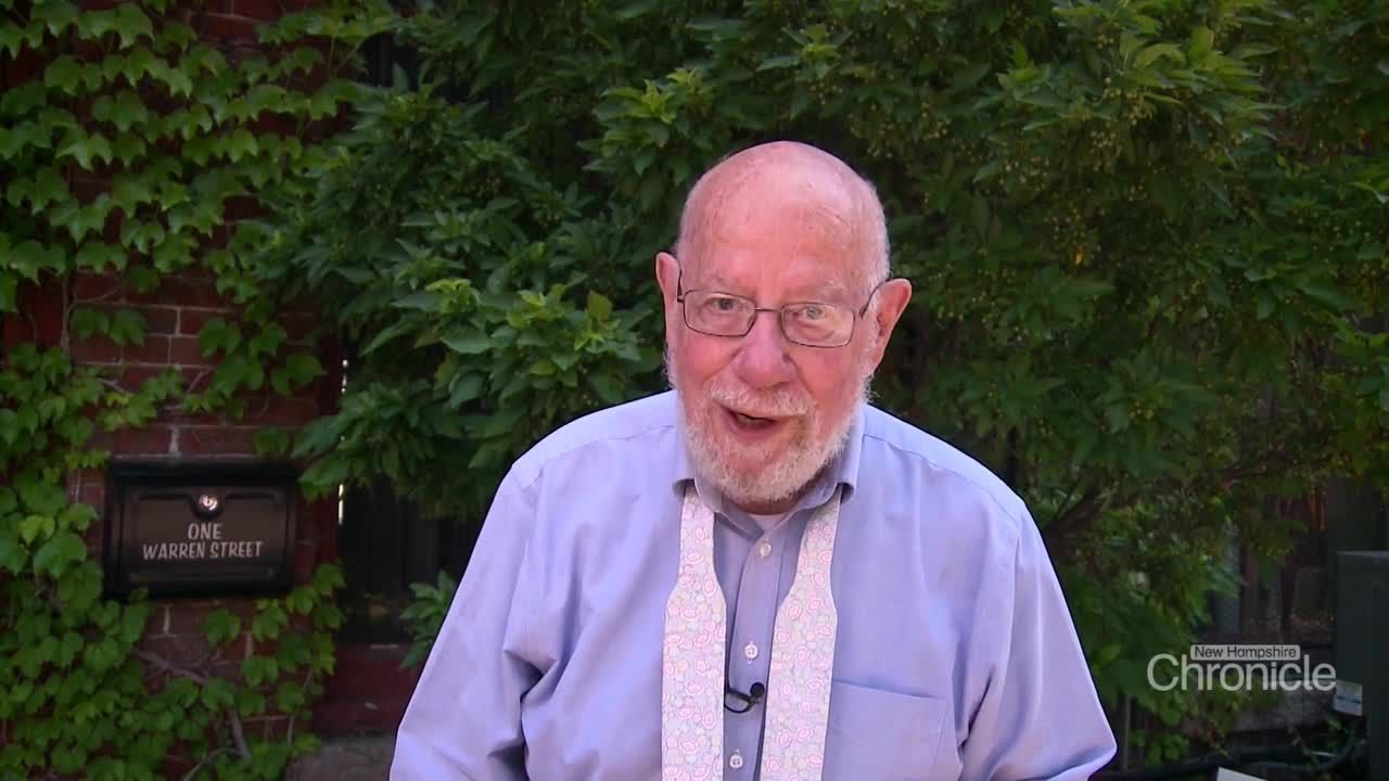Fritz Wetherbee: Binky and the new sign - YouTube