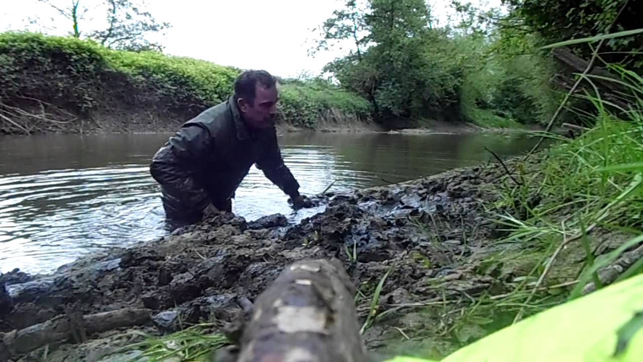 River Bank Mudding ( 2 ) - YouTube