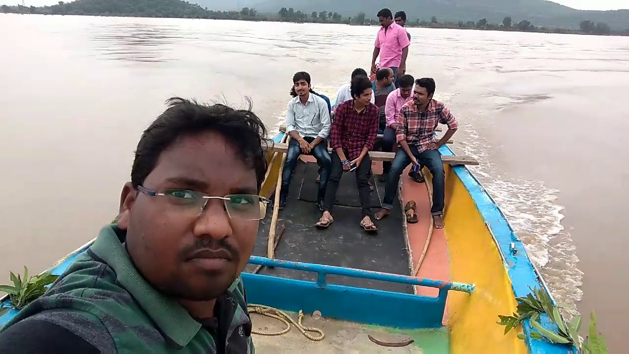 Boating in Godavari River @ Parnasala Bhadrachalam - YouTube