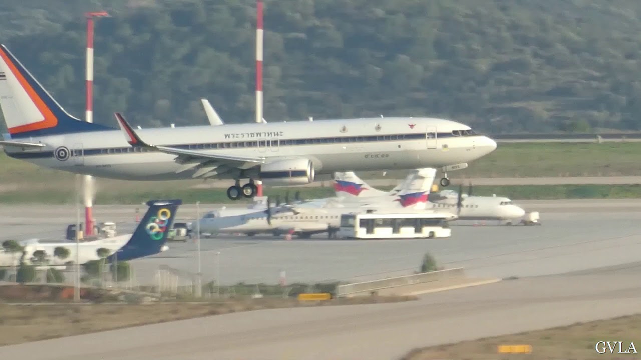 Royal Thai Air Force Boeing 737-8 landing Athens Airport - YouTube