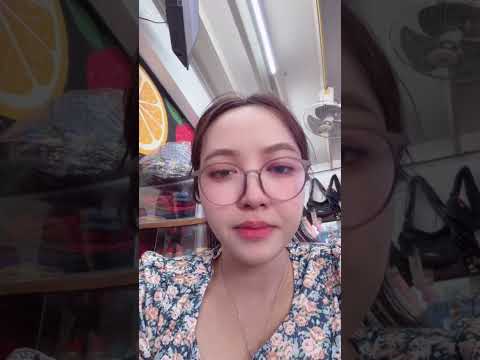 cute#periscope live broadcast vlogs pretty girl beautifulgirl# viralvideo #broadcast #livebroadcast