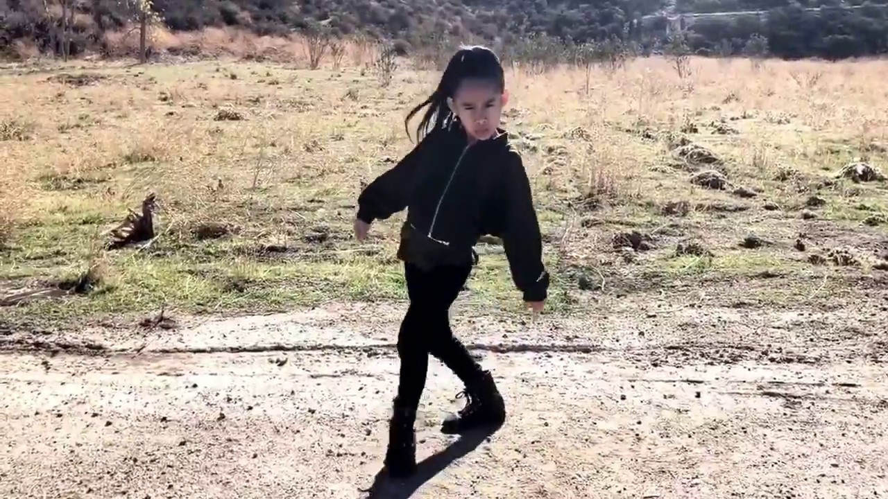 Machika by jbalvin & anitta & jeon_arvani dancer Alysathestar - YouTube