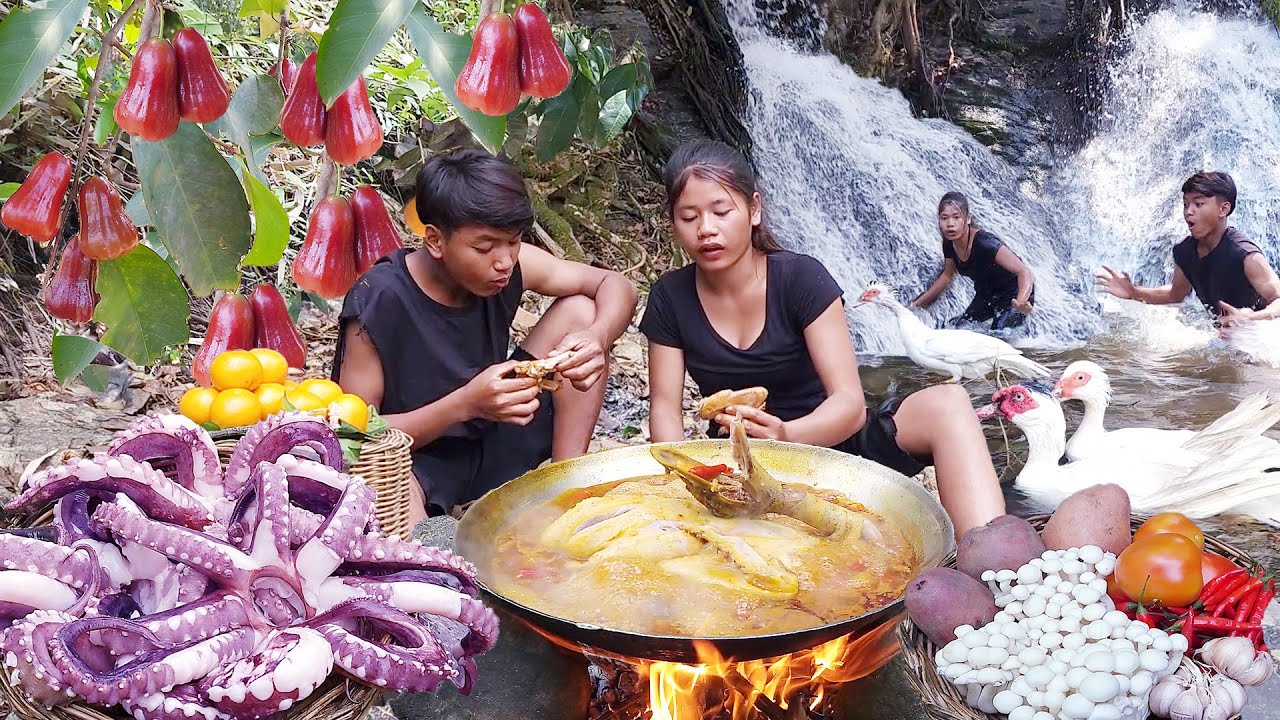 Survival in rainforest, Catch and cook duck for food, Octopus arm curry ...