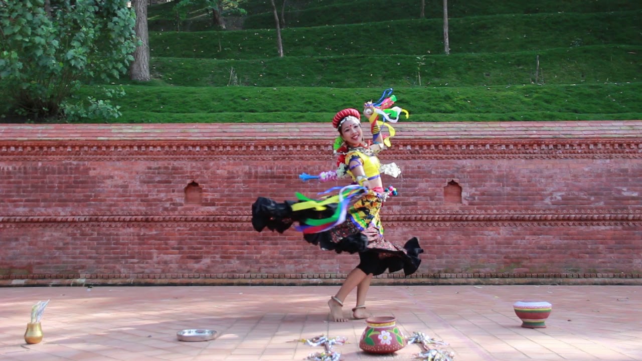 Magauta Dance / Nepali Dance / Nepali Folk Dance - YouTube