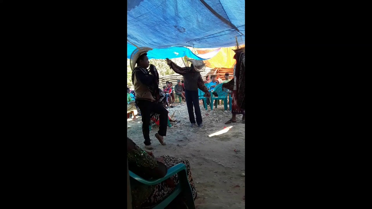 TARIAN ADAT ROTE - YouTube