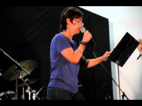 Eva Calderón - Presentación de Cuentos y canciones de Sol y Luna - YouTube