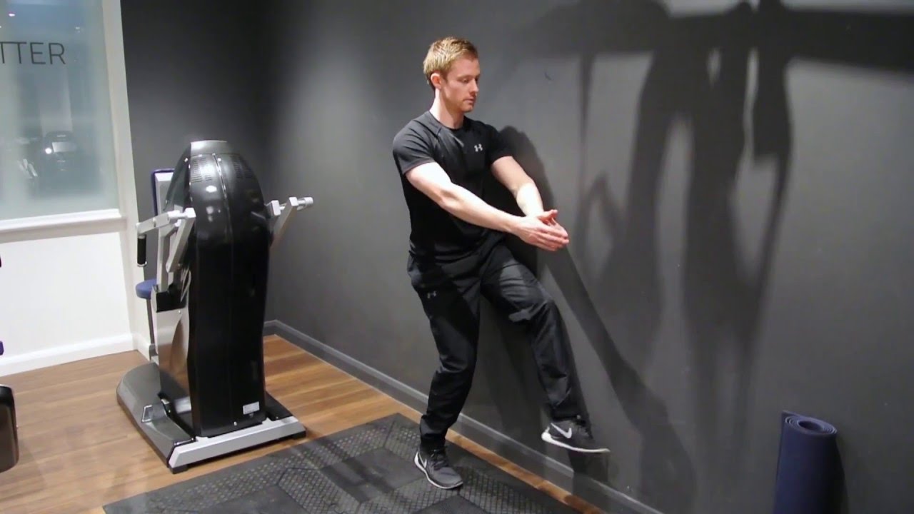 McConnell single leg wall squat hold - YouTube