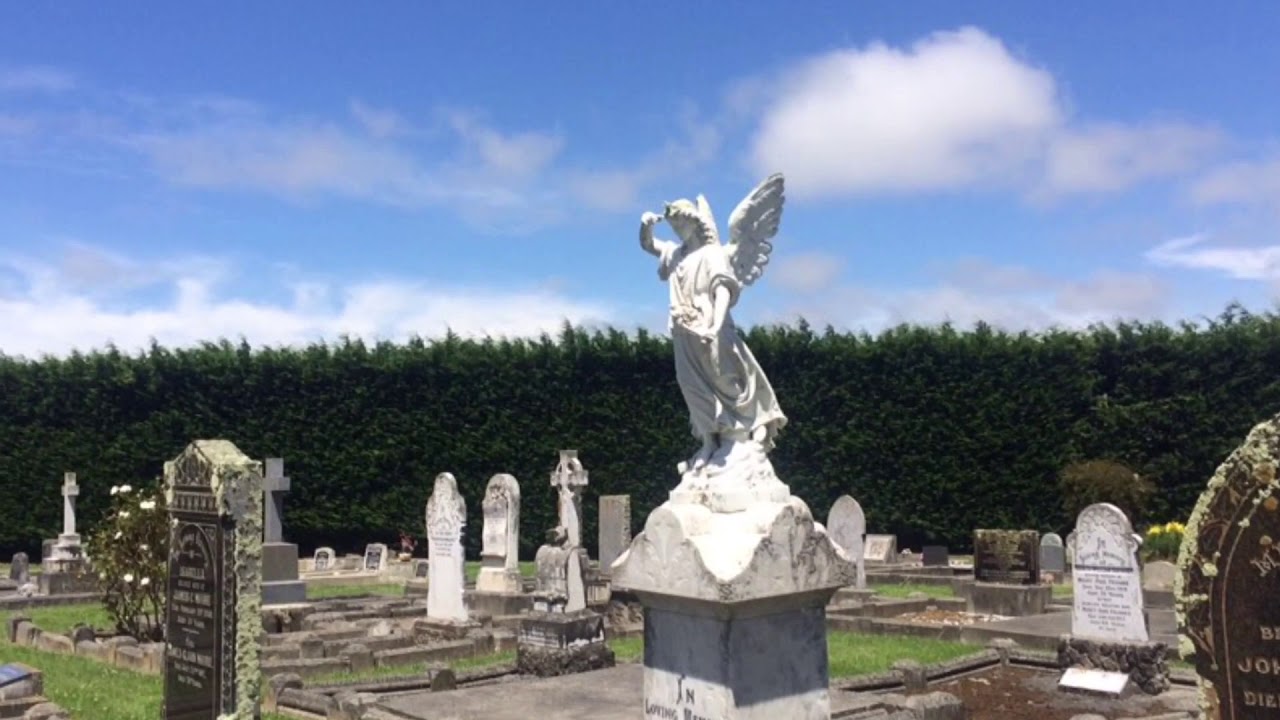 BALCAIRN CEMETERY | CEMETERY TOUR - YouTube