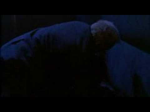 James Bond - Fight in Train (ruthless) - YouTube