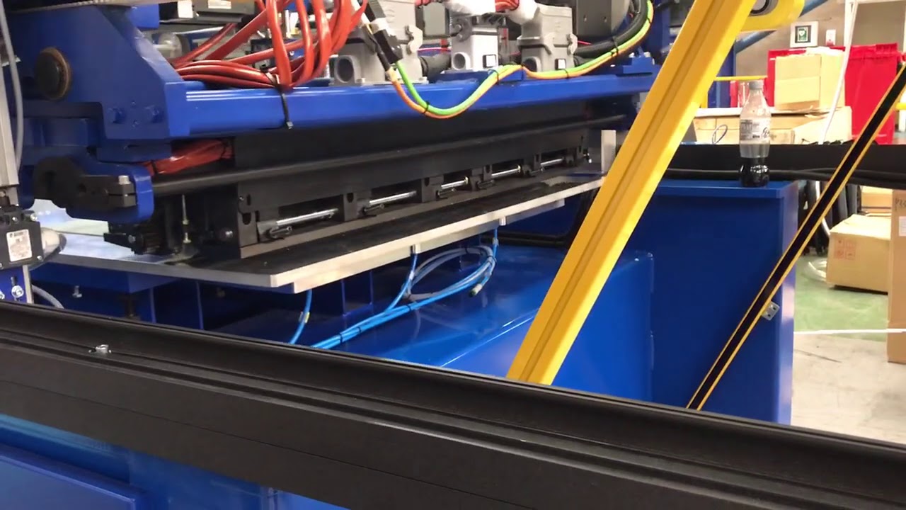 Hot melt roller coating of Cut parts - YouTube