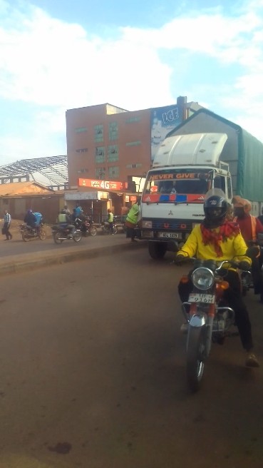 🇺🇬🇺🇬 The quickest means of transport in Uganda 🇺🇬🇺🇬 - YouTube