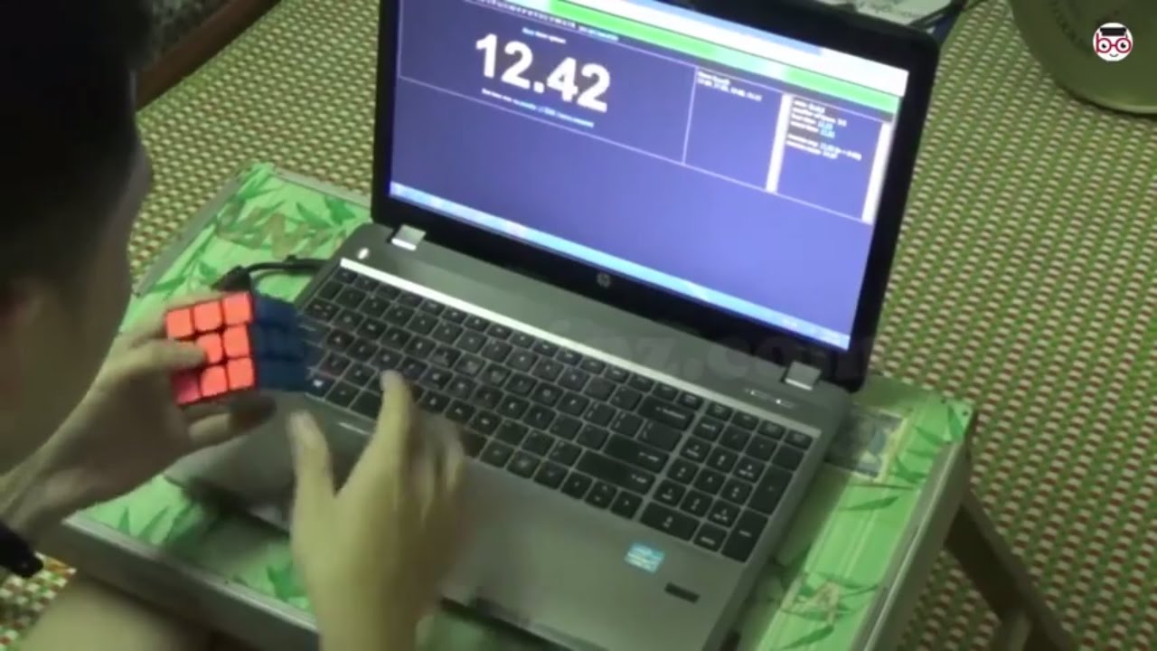 Talent Rubik Player (Complete In Only 12 seconds - Ultrafast) - YouTube