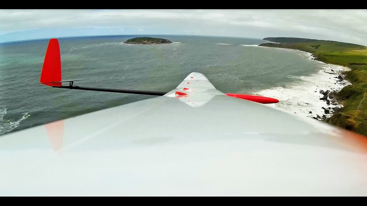 Flying my Supra 3.6m at the slope - YouTube