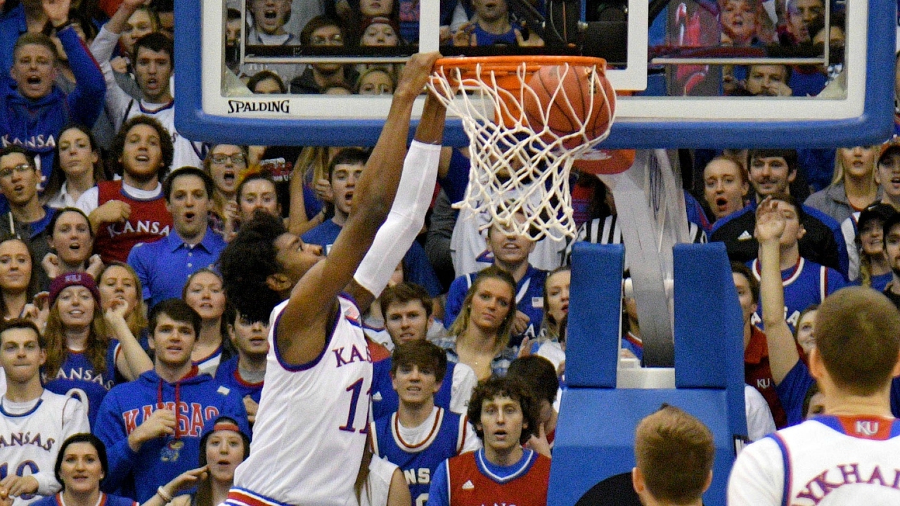Josh Jackson Dunk Gives Kansas The Lead For Good vs. Baylor ...