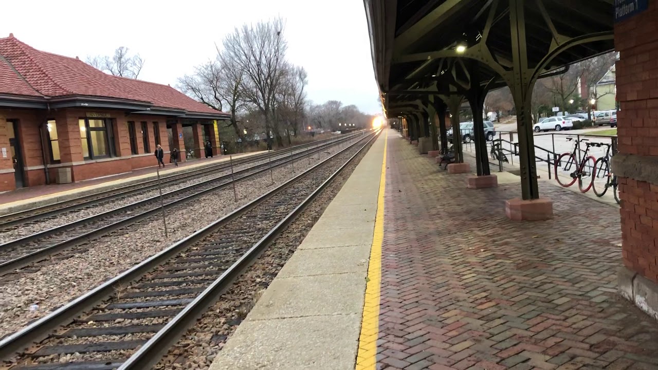 Inbound Doubleheaded Metra 113 and 207 Express Passing Riverside IL ...