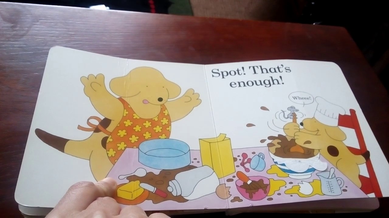 SPOT BAKES A CAKE - YouTube