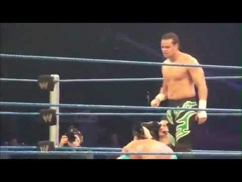 Hunico (Sin Cara Negro) & Epico (Tito Colón) Attacks Sin Cara Azul ...