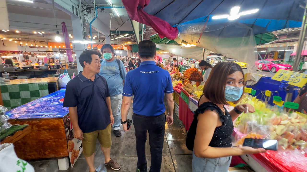 🇹🇭 Bangkok Today - Udom Suk Fresh Market - Walking Tour 4K - YouTube
