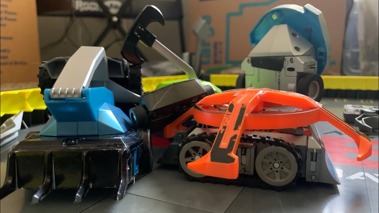 Mini bots Battlebots s3 ep2:strap you battery holders on its the ...