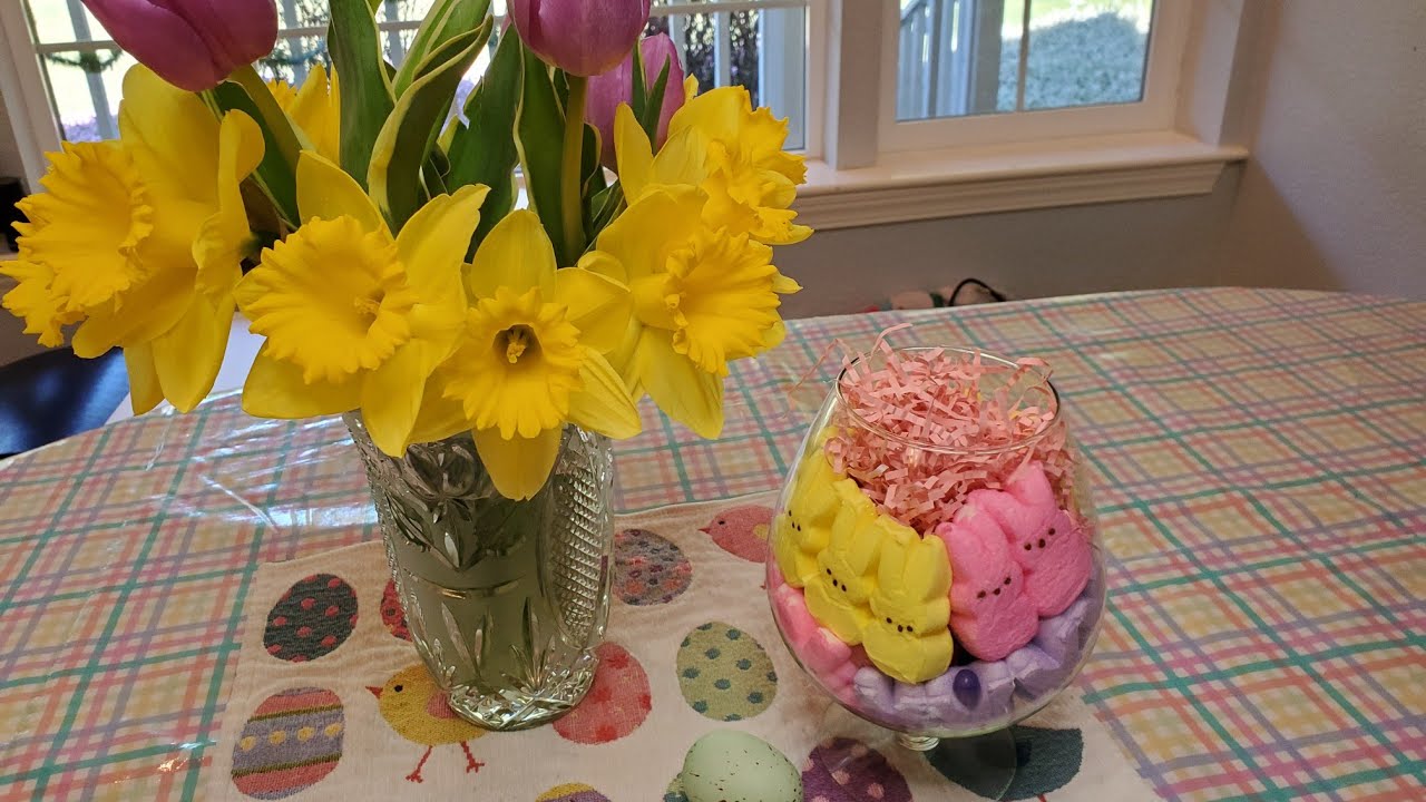 Easter Tablescape & Boxed Brownie Updo! - YouTube
