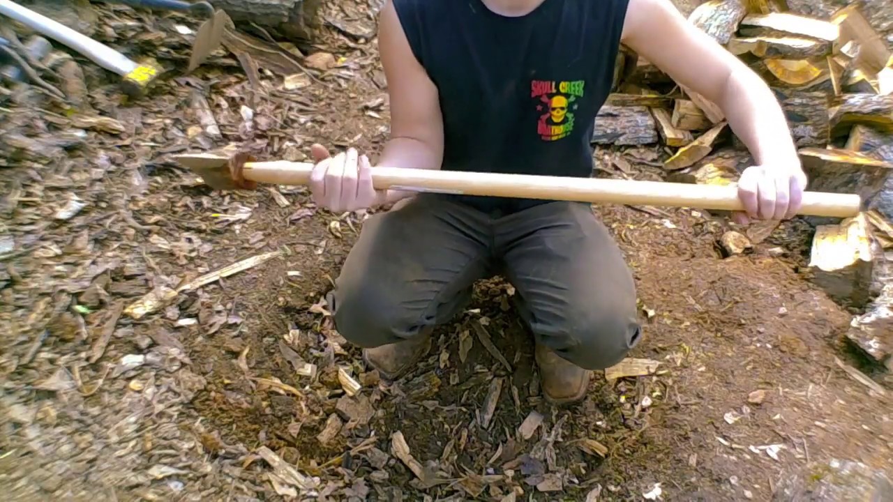 How to Split Wood Hillbilly Style - YouTube