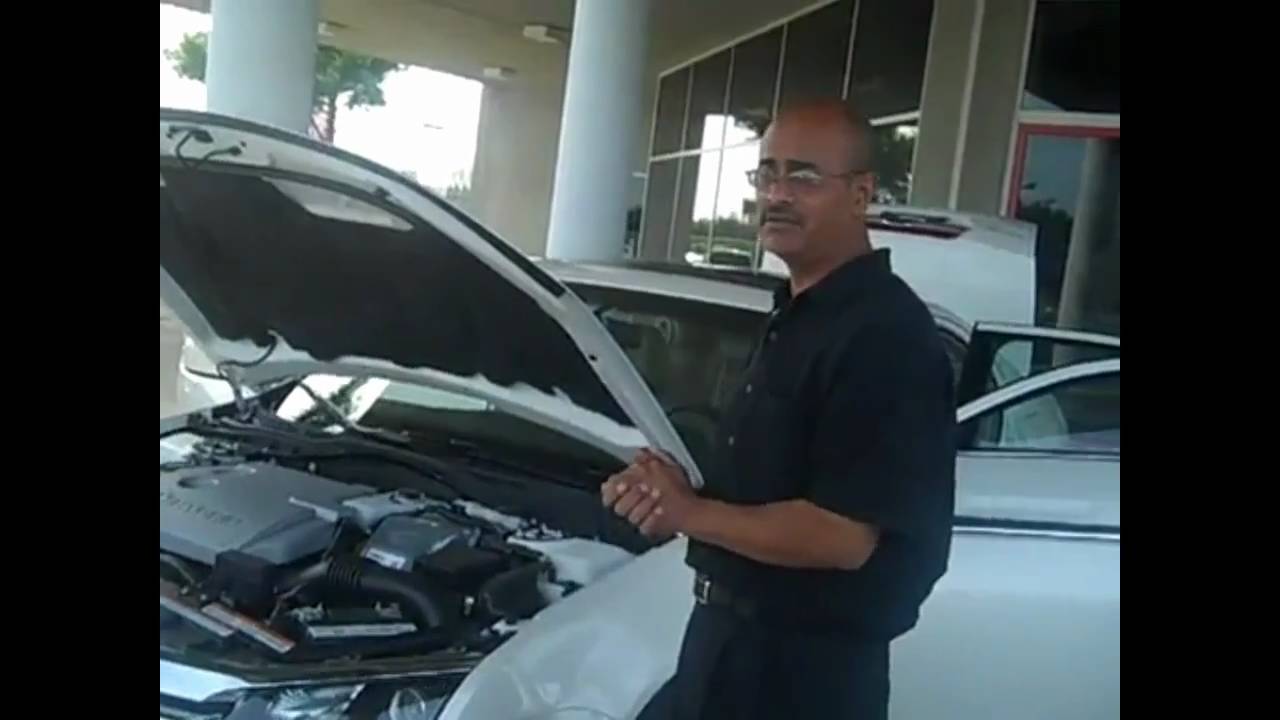 Virtual Tour of the 2010 Ford Fusion Hybrid at Razzari Auto Centers in ...