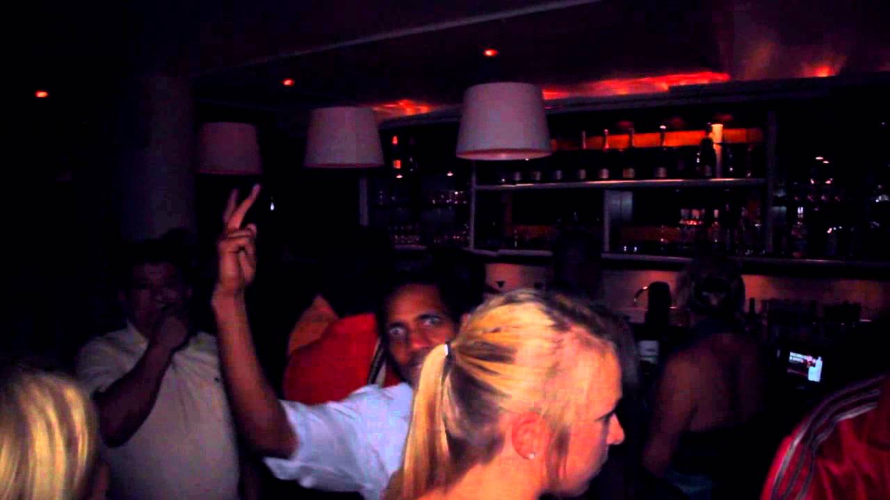 Prenton Bless live ¨Scandinavian Mamacita¨ @Konig - YouTube