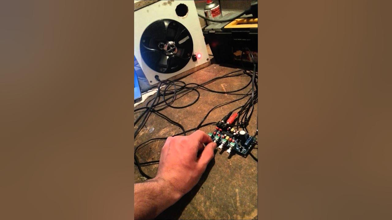 DIY volume control with LM1036 - YouTube