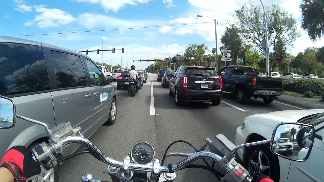 Casually chasing a sport bike - YouTube