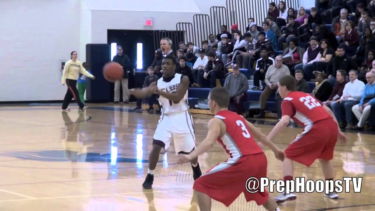 U of D Jesuit Cubs 1st half highlights vs Divine Child - YouTube