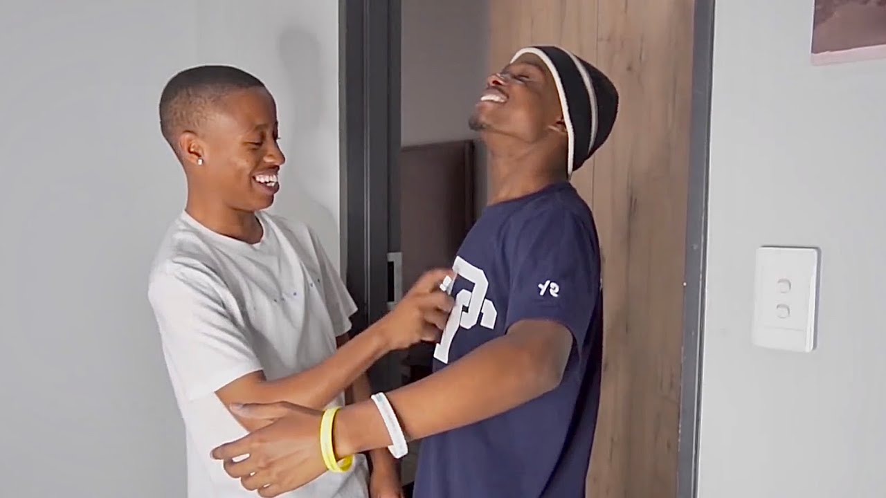 Zillewizzy - Where You At Girl Ft. Tsoanieskits (Official Audio) - YouTube