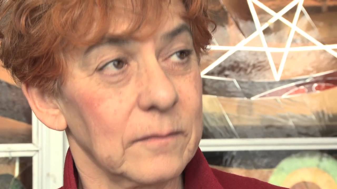 Gilda Farrell soutient le revenu de base inconditionnel - YouTube