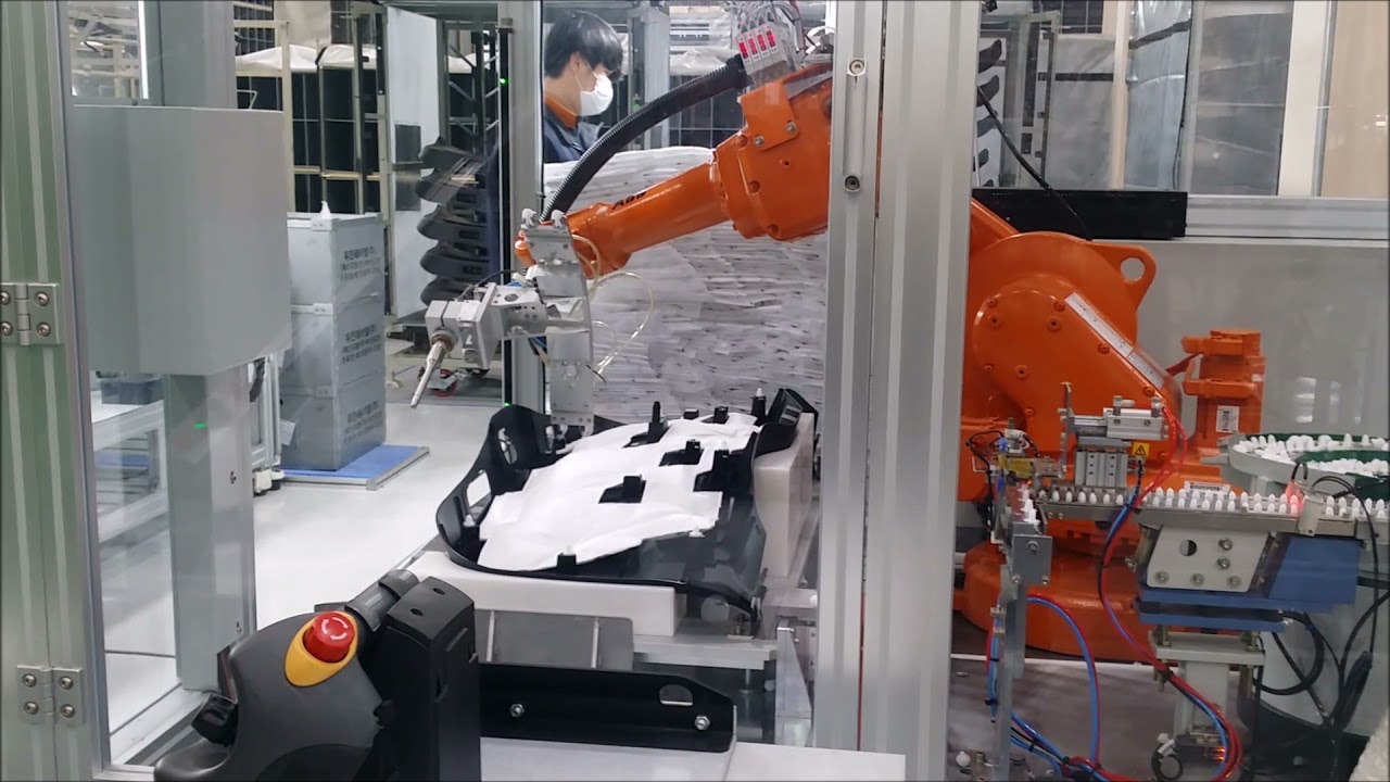 흡음재 초음파 융착 & 화스너 자동 조립기[휴먼텍 / HUMANTEC] - YouTube