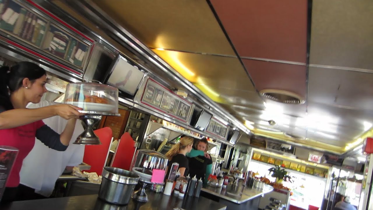 80's Diner - YouTube
