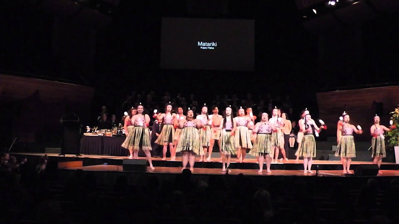 Kapa Haka - Poi - at WEGC Prizegiving 2015 - YouTube