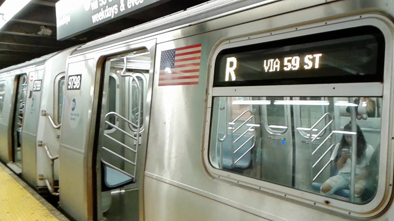 R46 (F) Train & R160 (E) (F) (M) (R) Trains @ Forest Hills-71st Avenue ...