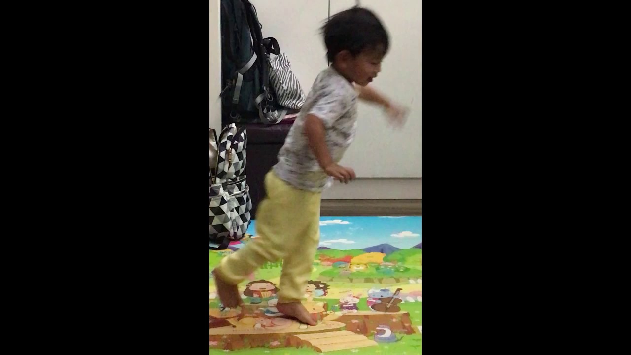 Dancing hello 2018 - YouTube