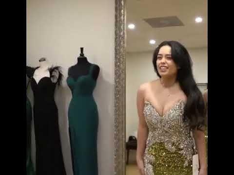 Valkyrae Trying Dresses For Streamers Award #valkyrae #Streamersaward #valkyraeclips - YouTube