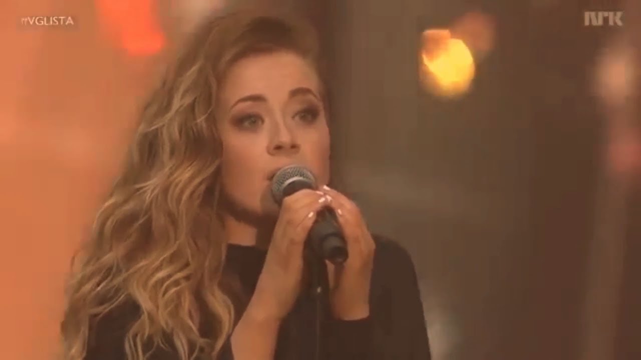 Alan Walker feat. Iselin Solheim - Faded - Live - YouTube