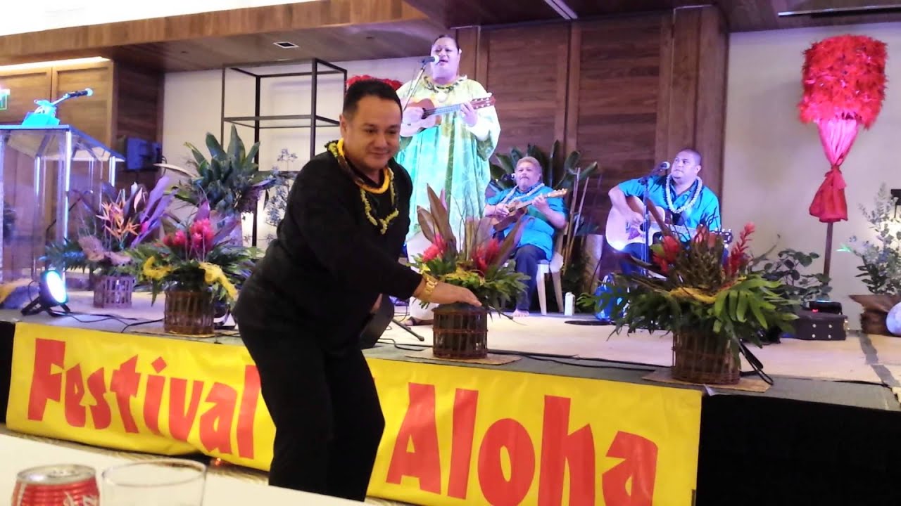 2014 Richard Ho'opi'i Leo Ki'eki' Falsetto Contest - Music Judge Kamaka ...