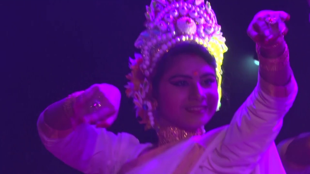 Mangal Deep Jwele with lyrics | Lata Mangeshkar | Bangla Family New ...