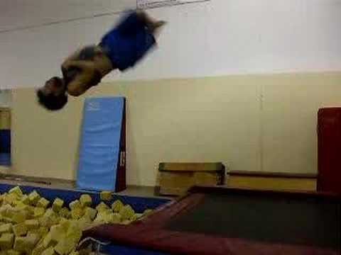standing double twist into pit - YouTube
